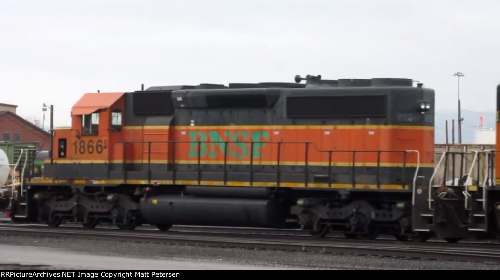 BNSF 1866